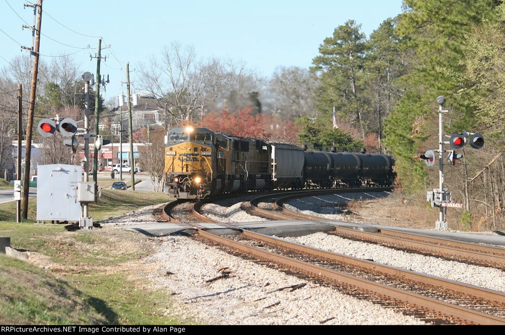 CSX C40-8W 7389 and UP SD70Ms 4590 and 4174